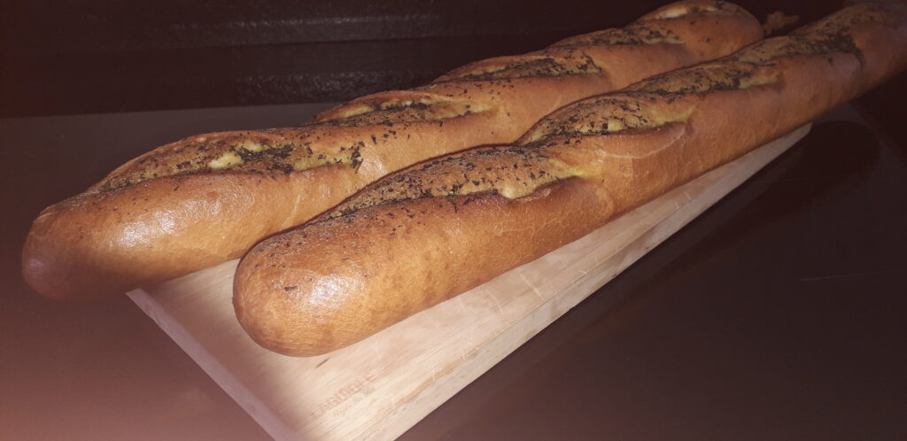 Gekruid Stokbrood per stuk (afbakstokbrood) – Slagerij Ankersmit